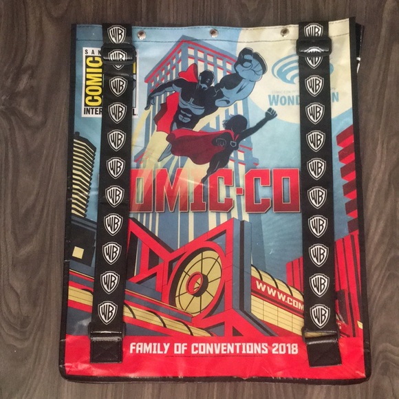 Warner Bros. | Bags | Supergirl San Diego Comiccon Bag | Poshmark